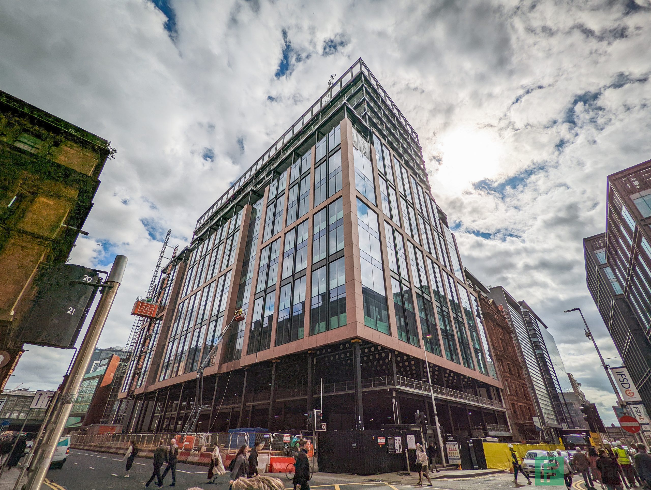 JP Morgan – FKN -Unitised Curtain Wall - Pops Facades